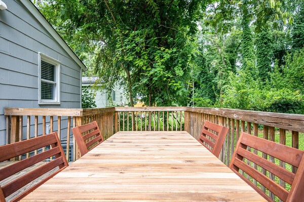 Cozy Bohemian Bungalow- 9 Mins To Airport, Ga Convention Center, 20 To Midtown. - Atlanta, GA