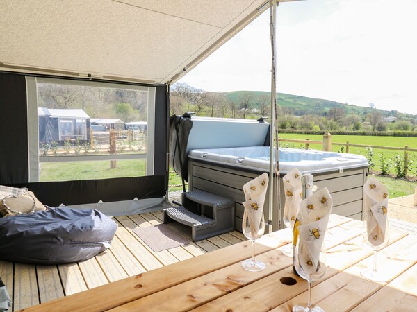 The Kingfisher, Family Friendly, With Hot Tub In Rhayader - Llandrindod Wells