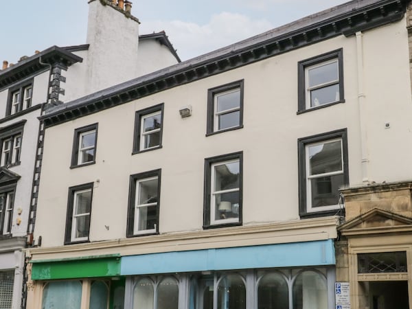Helton Fell, Pet Friendly, Character Holiday Cottage In Kendal - Kendal
