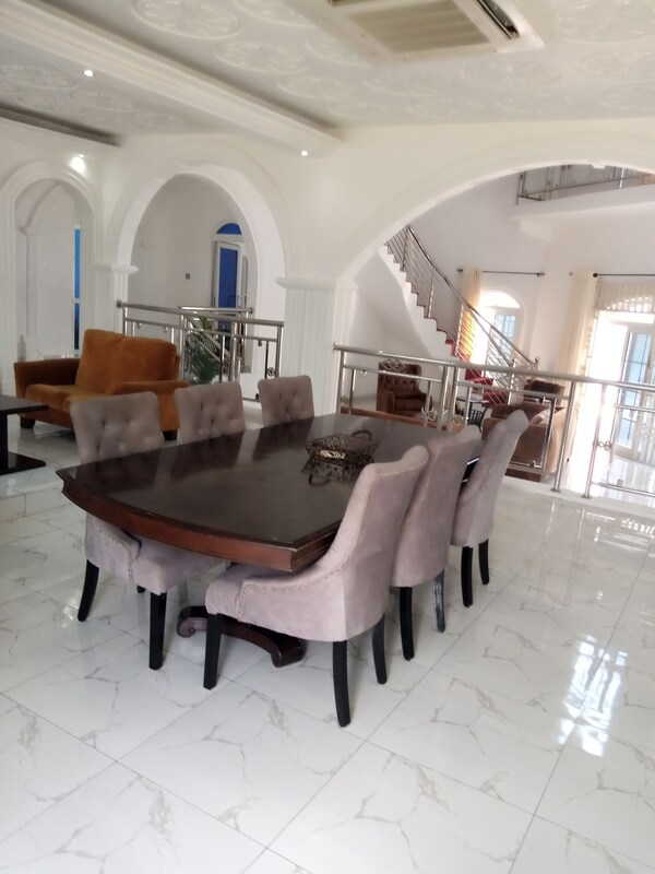 Lovely 2 Bedrooms House Unit 1 - Accra