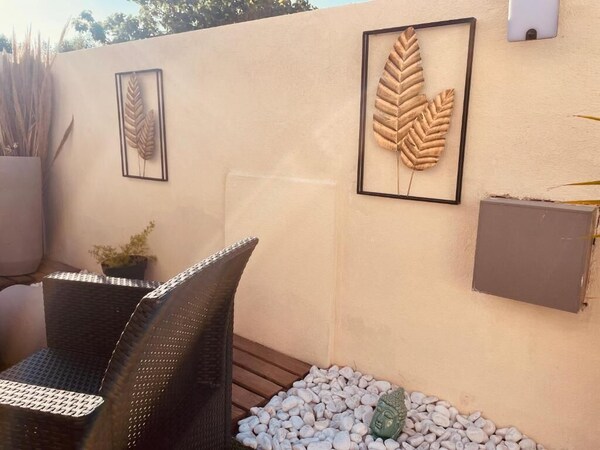 T1 Cocooning Tout éQuipé Avec Terrasse, Place De Parking Privée. - Martigues