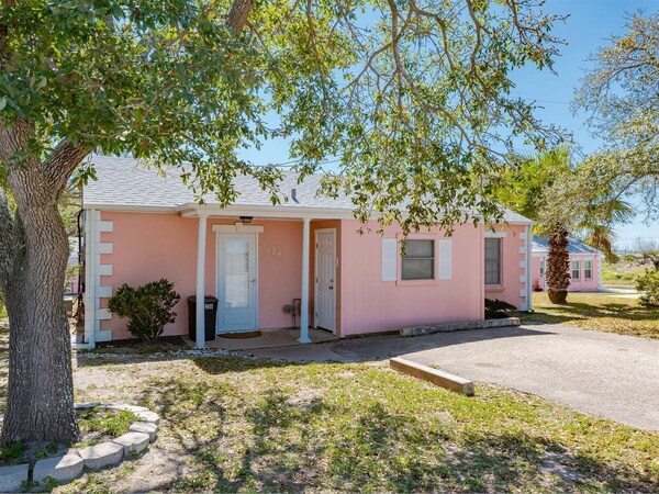 Sea Gun Bayhome 128 | Copano Bay Access + Pool! - Goose Island State Park, Rockport