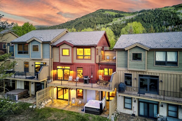 Spacious Townhome W/ Private Spa - Just Minutes From Vail And Beaver Creek! - Avon, CO