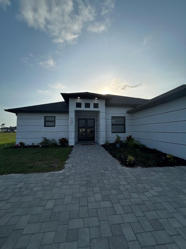 Beautiful Home In Cape Coral,florida - Cape Coral, FL