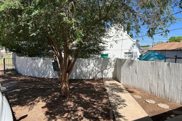 The Palace Cottage W/private Hot Tub - Roswell, NM