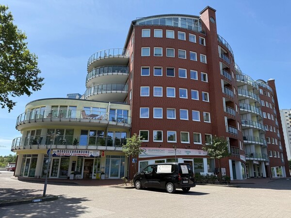 B2.2 - Spacious, Modern Apartment With Balcony, Only 200 M To The Beach - House - Cuxhaven