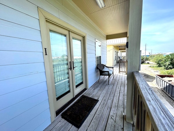 Blue Water Villa I - Coastal Realty Group - Grand Isle, LA