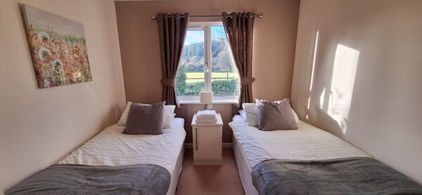 The Garden Lodge At Plas Cichle - Beaumars, Anglesey\ncountryside Accommodation - Bangor