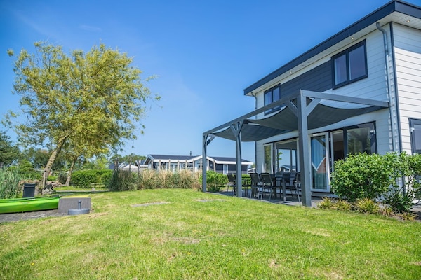 Chalet Met 5 Slaapkamers, 2 Badkamers En Sauna - Noord-Holland
