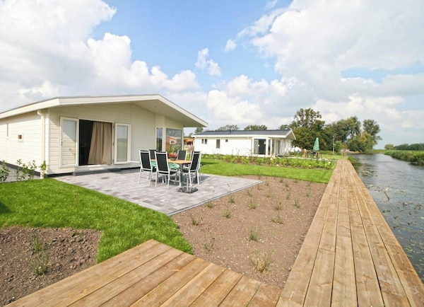 Chalet With 3 Bedrooms And Furnished Garden - Purmerend