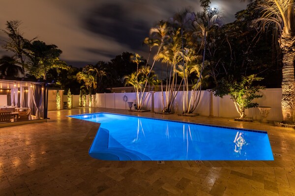Whole Luxury Duplex With Amazing Features & Stunning Backyard - Boynton Beach, FL