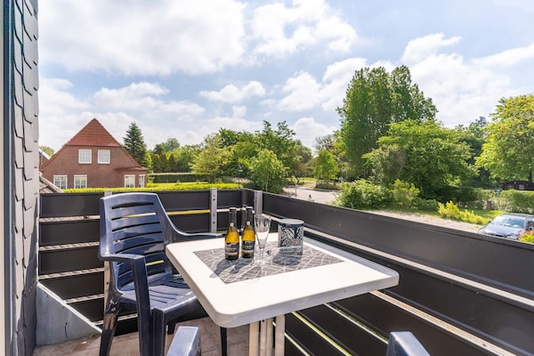 Geschmackvolle Und Moderne 2- Zimmerwohnung Mit Balkon Für 4 Personen - Tating