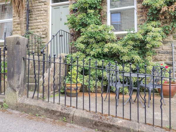 3 Hamilton Terrace, Pet Friendly, With A Garden In Pateley Bridge - Pateley Bridge