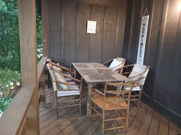 Mountain Home Retreat With Whirlpool Tub,game Room, Koi Pond Room,5 Min To Lake - Tuckasegee, NC