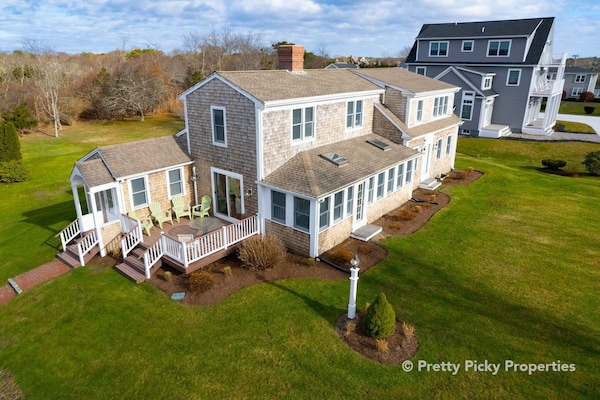 The Moor-a-sea: 128-d  West Dennis  Heated Pool, Walk To Beach - Dennis