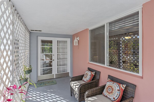 Tropical Retreat W/ Charming Garden Near Downtown. - Lido Key Beach, Sarasota