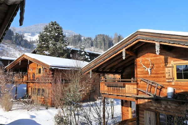 Chalets Almdorf Zillertal, Fügen - Fügen