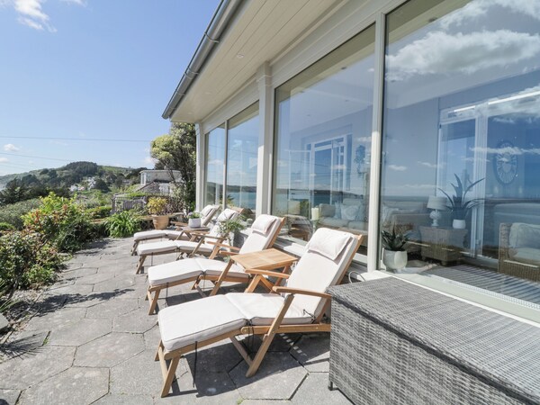Raven Cottage, Pet Friendly, Country Holiday Cottage In Downderry - Looe