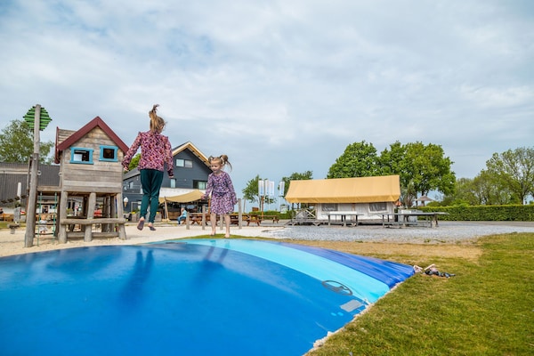 Comfortabel Chalet Met Airconditioning In Limburg - Voeren