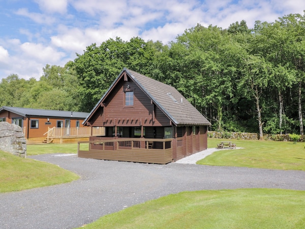 Moyle Lodge, Pet Friendly, Character Holiday Cottage In Dalbeattie - Dumfries and Galloway