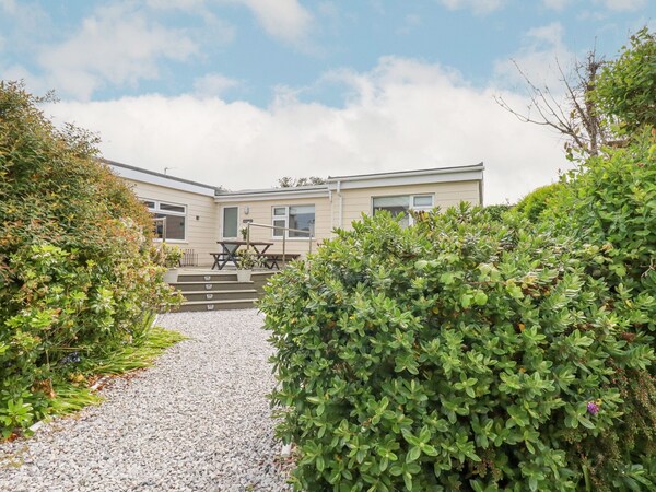 Badgers Sett, Pet Friendly, Character Holiday Cottage In Tintagel - Tintagel
