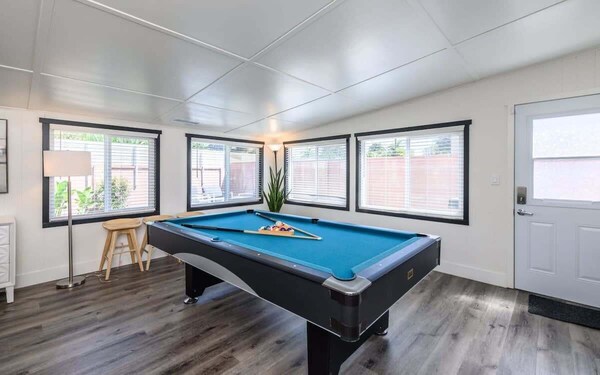 Disneyland 5 Bedroom 4 Bath Game Rm - Brea, CA
