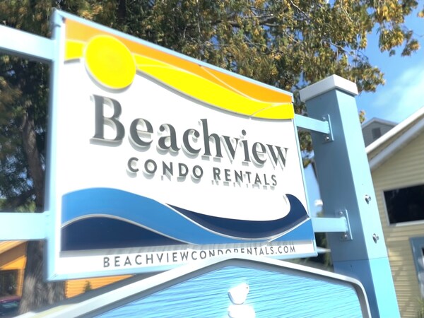 Beachview Condo No 6 - Sister Bay, WI