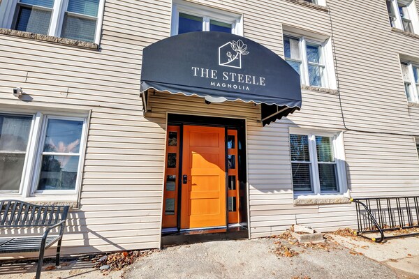 Welcome To The Steele Magnolia!! Completely Renovated 2 Bed/1ba Plus Bonus Pull Out Couch - Door County, WI