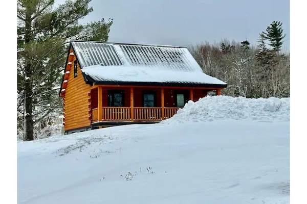 Florida Mountain Log Cabin! - North Adams, MA