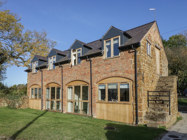 The Granary, Pet Friendly, Character Holiday Cottage In Gaydon - オックスフォードシャー