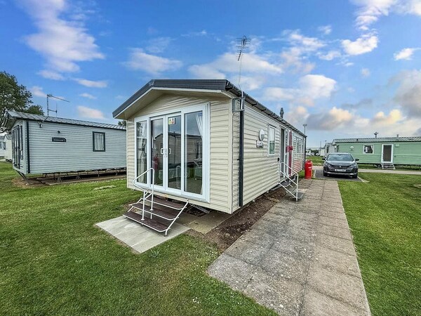 Caravan With Free Unlimited Wi-fi In Scratby, Norfolk Ref 50071d - Caister-on-Sea
