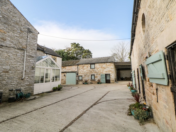 Harry Eyre Cottage, Pet Friendly In Castleton, Peak District - Edale