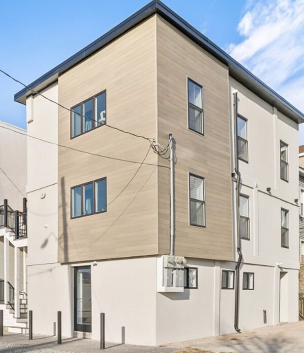Big Family? 6 Beds & 2 Units W Parking - Atlantic City, NJ