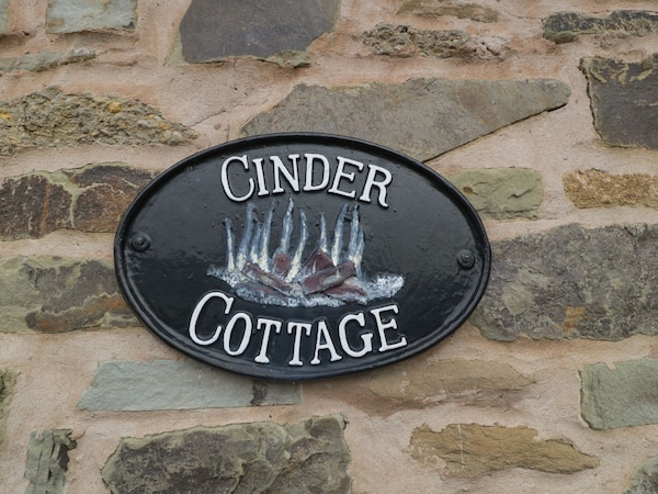 Cinder Cottage, Romantic, Character Holiday Cottage In Bromyard - Malvern