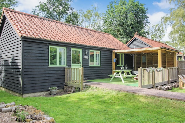 Lord Derby, Cottage With Pool & Hot Tub, Tranquil Setting,20min From Southwold - Beccles