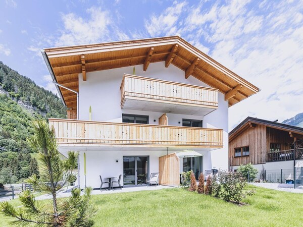 Garden Apartment - 2 - M1- Mountain Living - Rauris