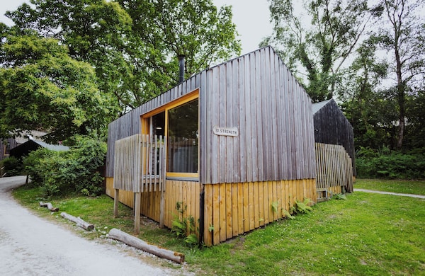 Lodge 17, Pet Friendly, With Hot Tub In Corfe Castle - Sandbanks