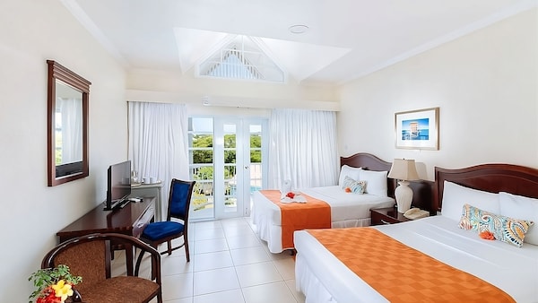 Relaxing Oasis In Saint Lucia! Free Shuttle To Reduit Beach & Water Sports! - Santa Lucía