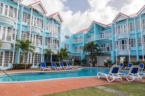 3 Contemporary Units Near Rodney Bay Aquatic Center And More! Outdoor Pool - Saint Lucia