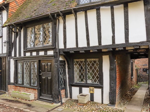 Church View, Family Friendly, Character Holiday Cottage In Rye - Camber Sands