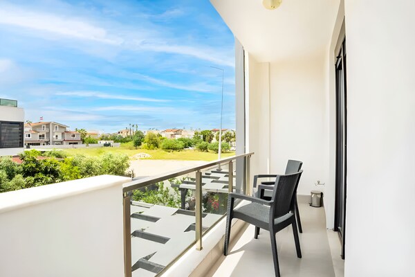 Villa Butterfly Spacious Stylish Entire Villa And Pool Close To Land Of Legends - Belek