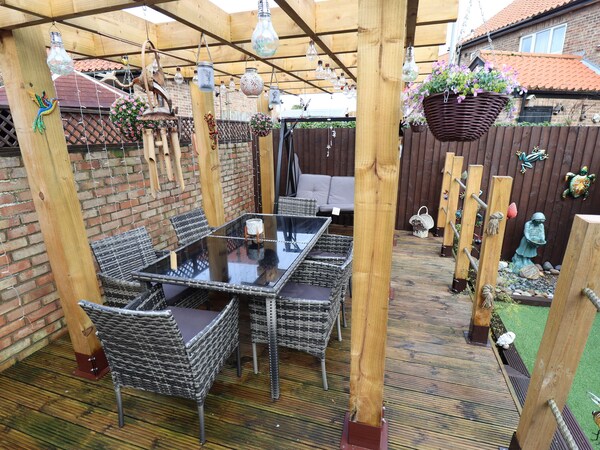 Coastguard Cottages, Pet Friendly, With A Garden In Easington - Lincolnshire