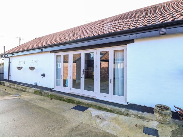 The Granary, Pet Friendly, With A Garden In Long Stratton - Diss
