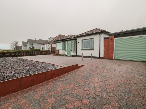 Bamburgh Dunes, Pet Friendly, Country Holiday Cottage In Seahouses - Bamburgh