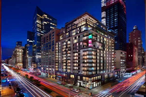 Classis Reunion At Penthouse Terrace! 2 Units W/ City View, Near Union Square - Brooklyn, NY