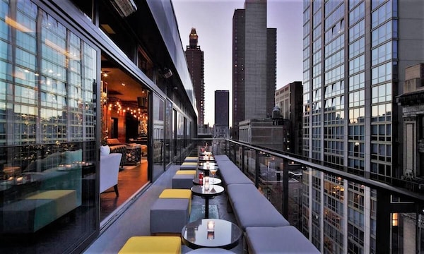 2 Classy Units Near To Nyc Iconic Attractions! Pool And Rooftop Lounge - Jersey City, NJ