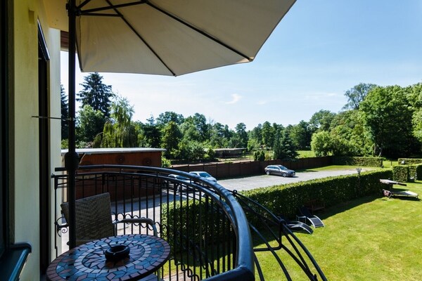 Suite Mit 2 Badezimmern Und Balkon - Lindow