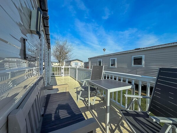 Luxury Caravan With Decking And Wifi At Haven Golden Sands Ref 63069rc - Mablethorpe