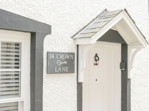 14 Crown Lane, Pet Friendly, Character Holiday Cottage In Conwy - Conwy