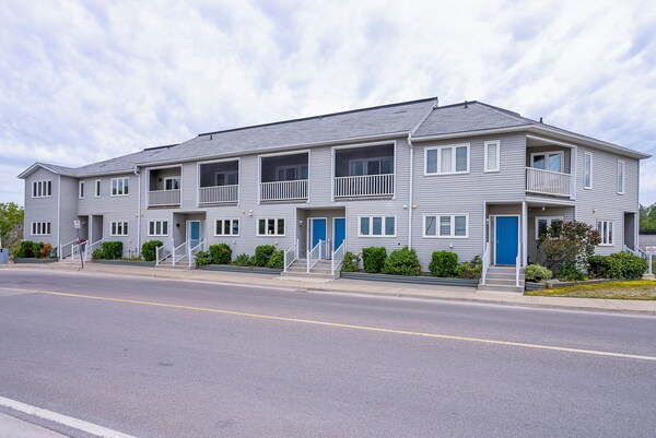 Beach1 Waterfront Stunning Views - Wasaga Beach